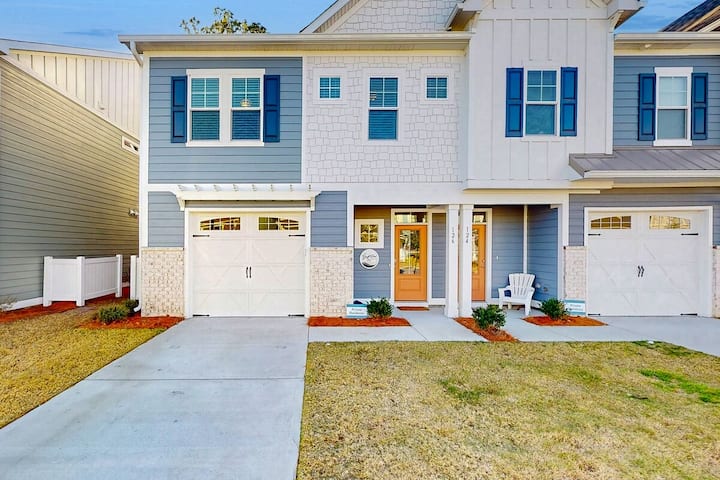 The Gough Coast; 3br With Seasonal Pool Access - Beaufort, NC