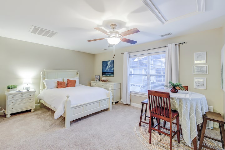 Charming Studio With 3 Pools, Kitchenette & Ac - Mount Pleasant, SC
