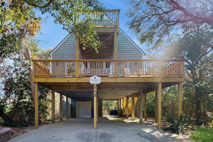 Dog-friendly Coastal Home Close To Beach - Emerald Isle, NC