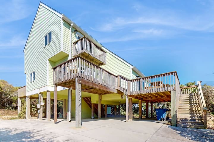 3br Ocean View Home - Rocking Chairs & Soaking Tub - Emerald Isle, NC
