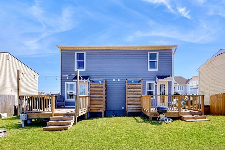 Bogue Banks Beauty - Unit A: Updated Townhouse - Atlantic Beach, NC