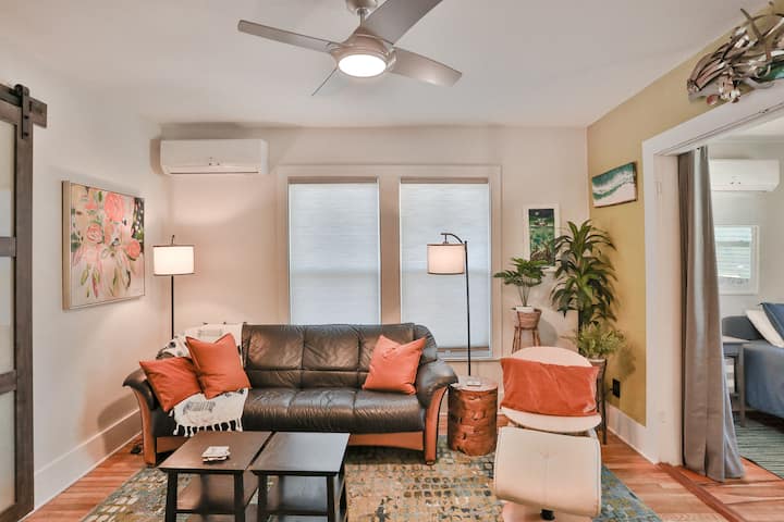 Dog-friendly 2nd-floor Retreat W/ Wifi & Patio - St. Petersburg, FL