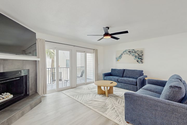 Spacious Dog-friendly Home Near The Gulf - Treasure Island, FL
