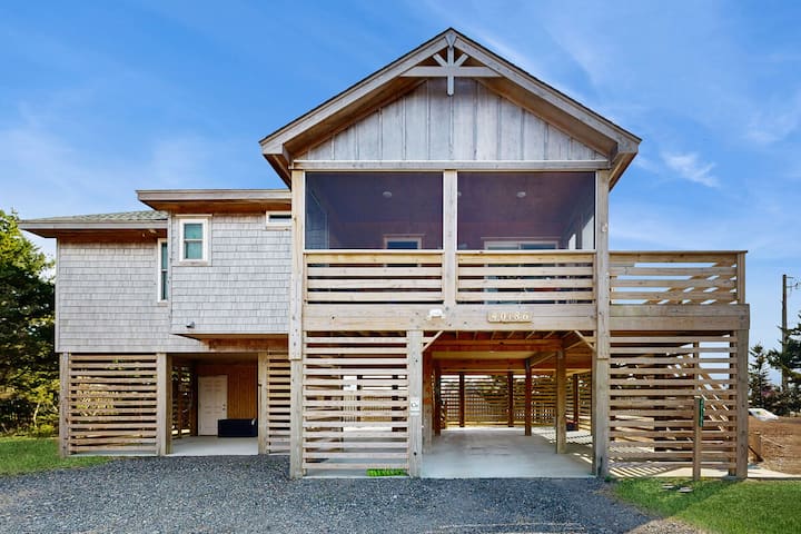 Prickly Pear 723: Between Beach & Sound W/pool - Outer Banks, NC