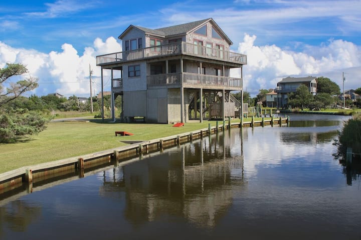 3br Waterfront | Dock | Pool | Deck | W/d - Hatteras Island, NC