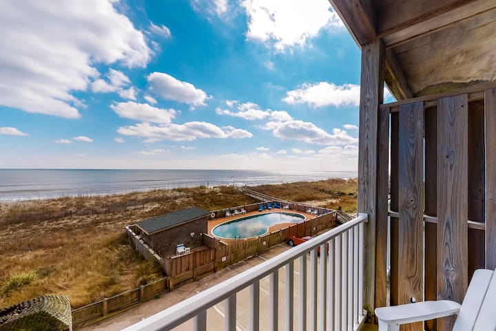 1br Oceanfront 3rd-floor | Balcony | Pool - Hatteras, NC