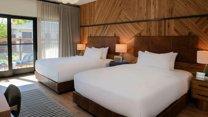 Wine Country Digs With Private Terrace - Calistoga, CA