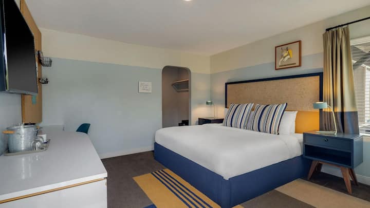 Spa Is A Nod To Local 1880s Bathhouses - Calistoga, CA