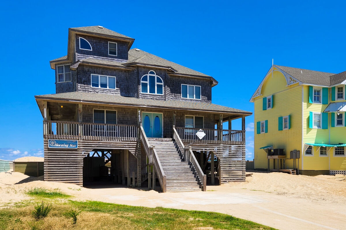 Geräumige 5BR-Unterkunft am Meer | Privater Pool | Whirlpool - Häuser ...