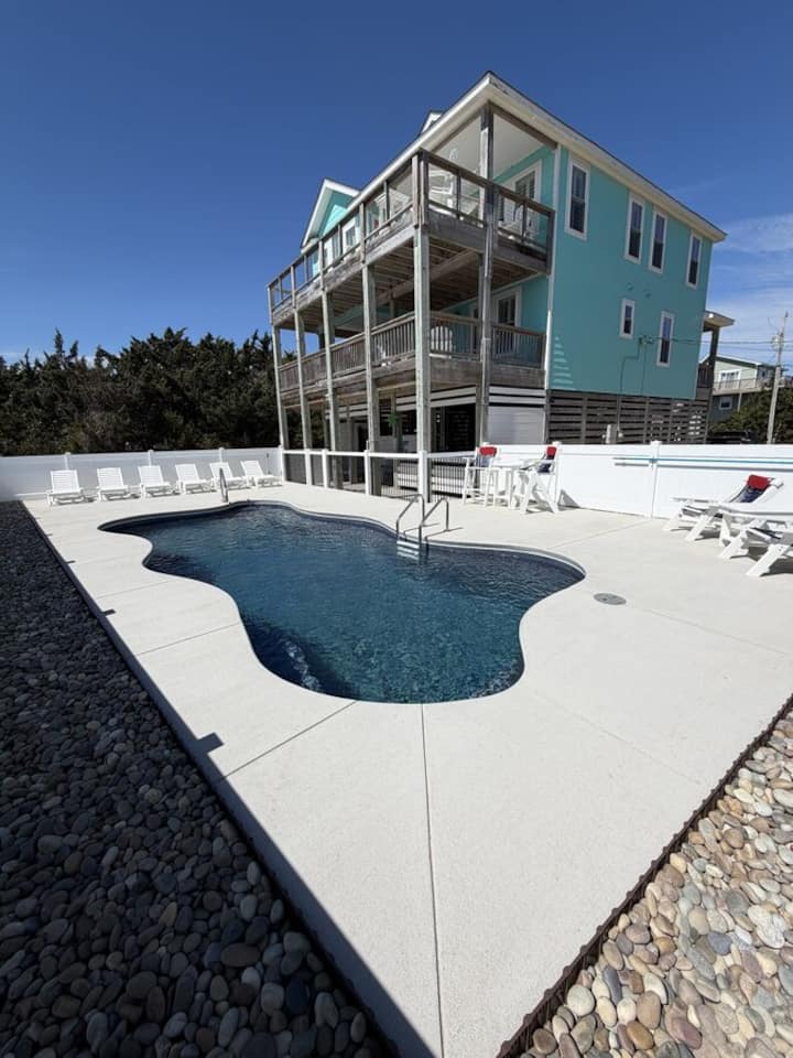 Gorgeous 4br Oceanview | Hot Tub | Deck - Avon, NC
