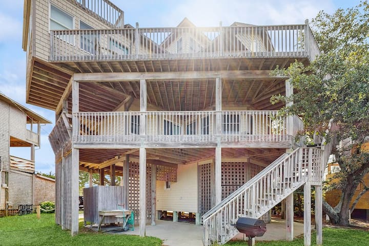 4br Waterfront | Pool | Private Hot Tub | Dock - Hatteras, NC