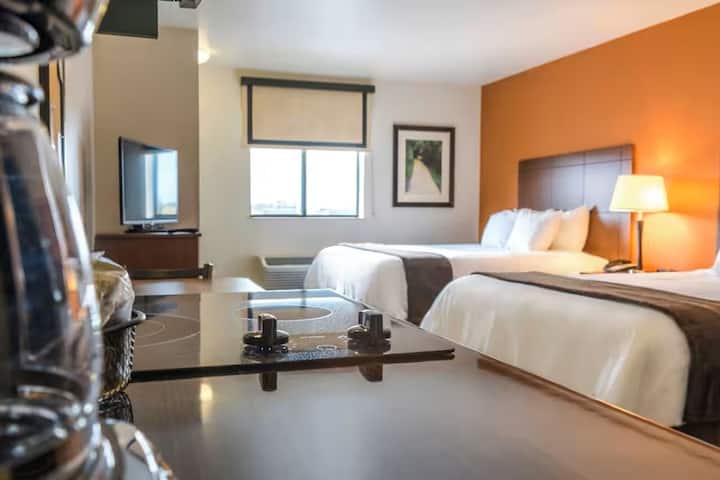 Home-like Comfort Near Gesa Stadium - Kennewick, WA