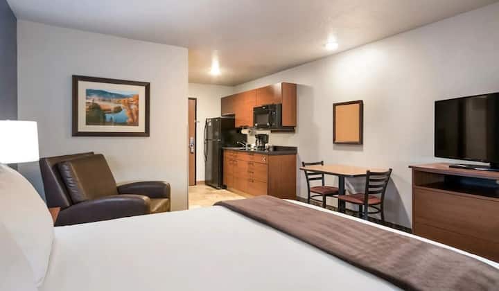 Extended Stay Near Hapo And River Access - Kennewick, WA