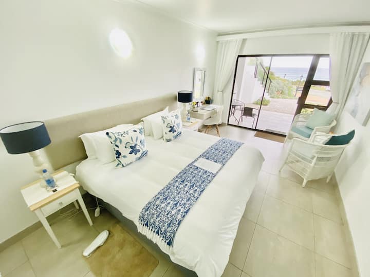 My-konos: Beach, Seaview Lux Room! Terrace Brkfast - Saint Francis Bay