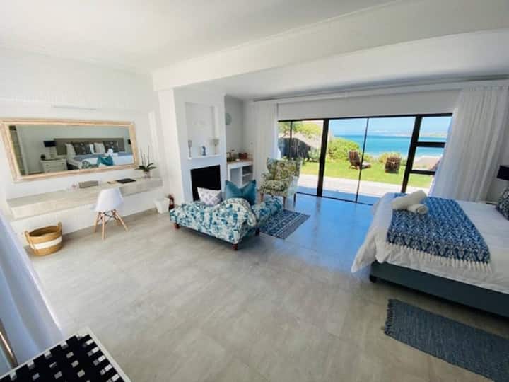 Sea-facing Deluxe Room, Breakfast, Beach Access ! - Saint Francis Bay