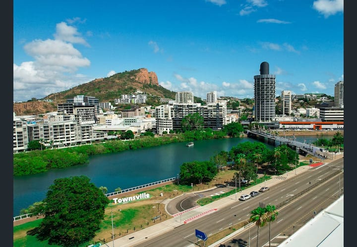 Paradise On Palmer-city, Stadium,ferry&strand - Townsville