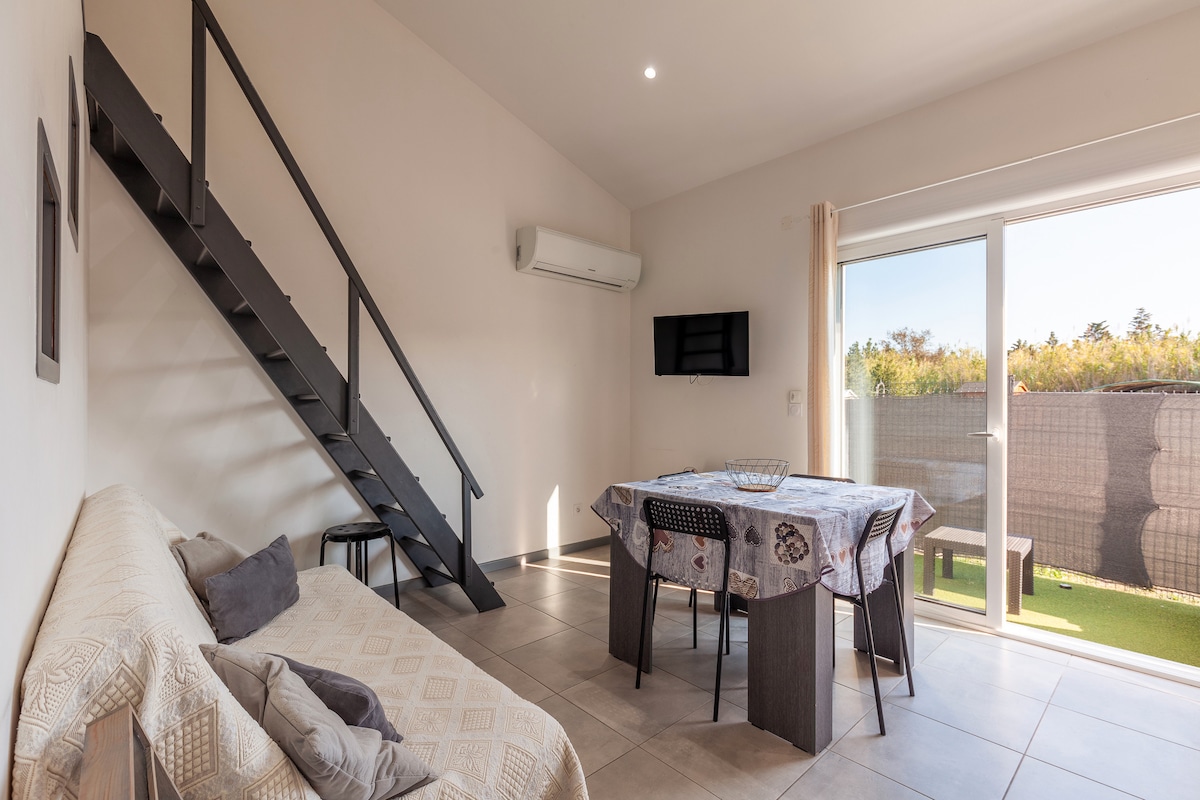 Casa de conchas - Casas en alquiler en Saint-Mitre-les-Remparts ...