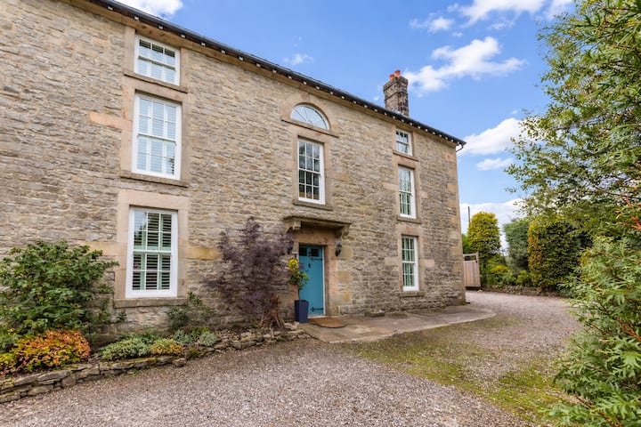 Calton Moor House - Alton