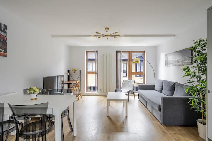 Dukes Apartment | Citycentre | Business Or Leisure - Chelmsford
