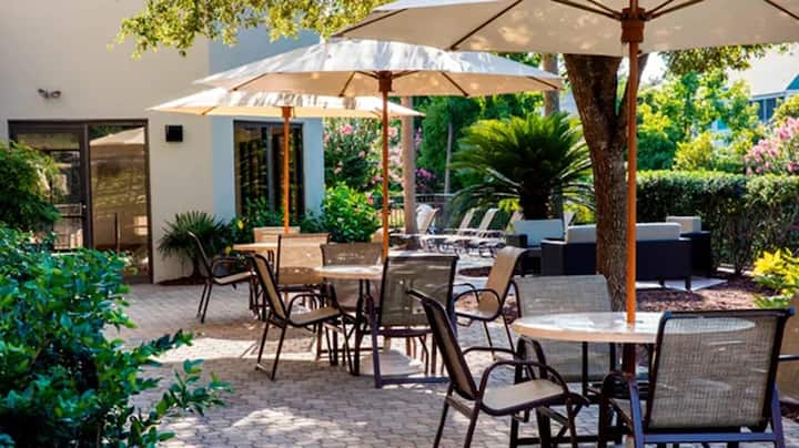 Vacation Is Calling! Indoor Pool, Pets Allowed! - North Myrtle Beach, SC