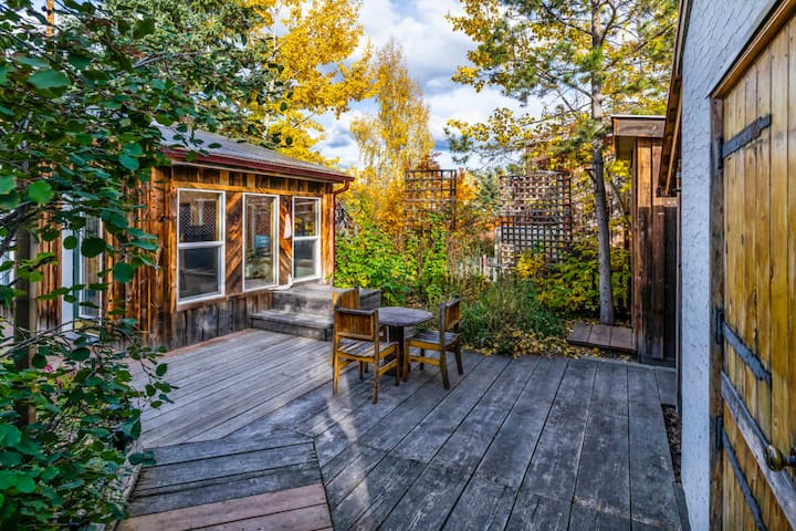 Nn - The Hawks Nest - Whimsical Downtown Hideaway - Yukon