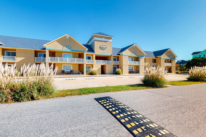 2br 2nd-floor | Deck | Pool | W/d - Hatteras, NC