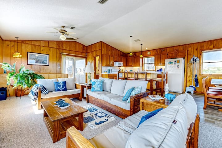 4br Water View Home With Pool Access, Dog-friendly - Hatteras, NC