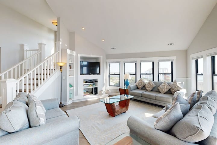 Stunning 6br Soundview | Private Pool | Hot Tub - Rodanthe, NC