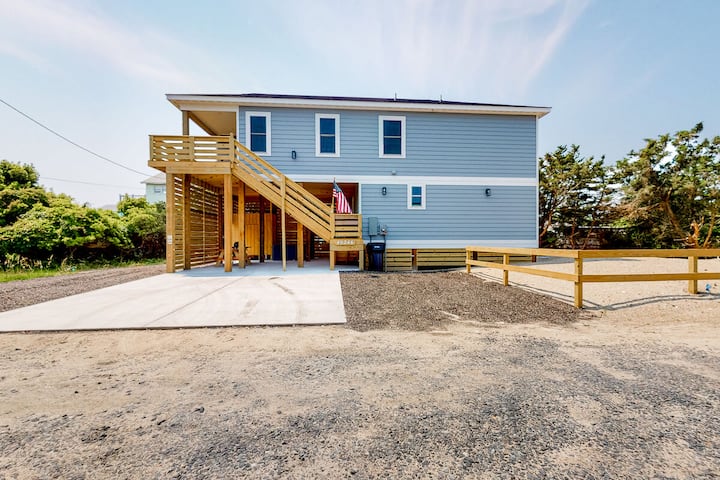 Coastal Paradise:dog-friendly, Hottub, Shared Pool - Outer Banks, NC