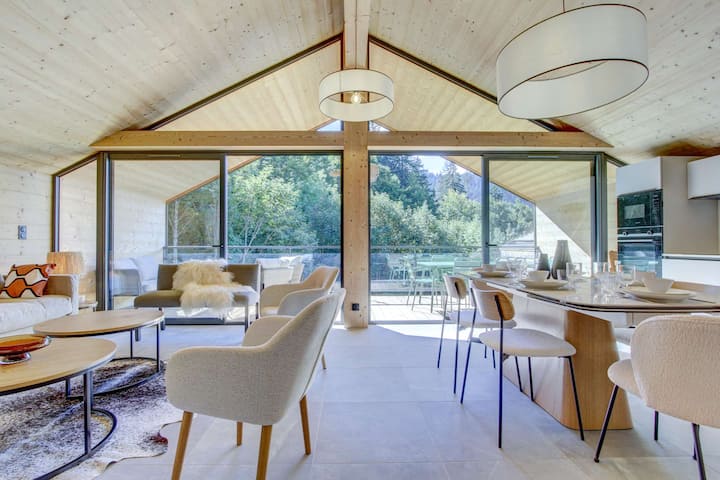 Escapade Luxueuse Avec Jacuzzi Et Sauna Au Cœur Du - Abondance