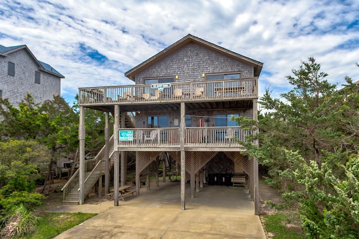 Grand Banks 123: Near The Beach, Pool, Hot Tub - Outer Banks, NC