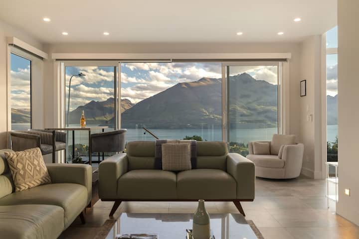 The White House - Queenstown