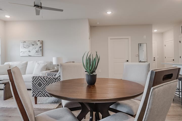 Landing | Stunning 1bd, Pool - Fort Myers, FL