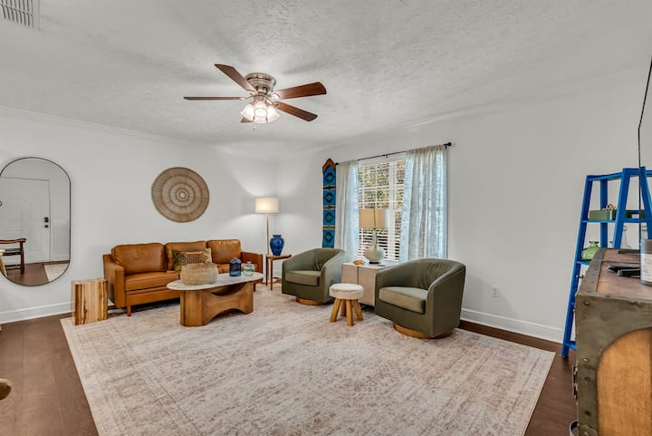 Santa Anita Furlong | Downtown Starkville | 2br - スタークビル, MS
