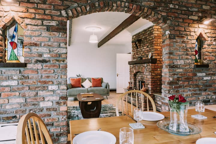 Spacious Strandhill House With Benbulbin Views - Sligo