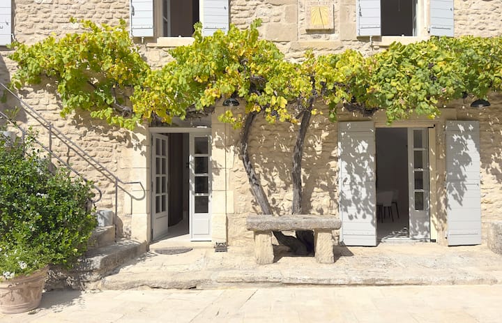 La Ferme Blanche - 6 Suites Piscine Luberon - Fontaine-de-Vaucluse