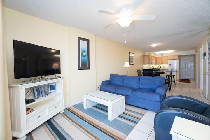 Summer Discounts*message Us*direct Beach Front*royal Palms 205*sleeps 6 - Gulf Shores, AL