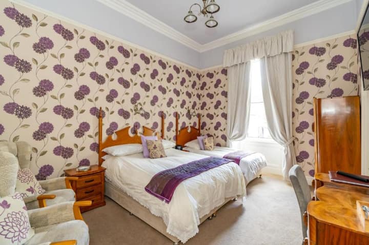 Deluxe Triple Room - Edinburgh