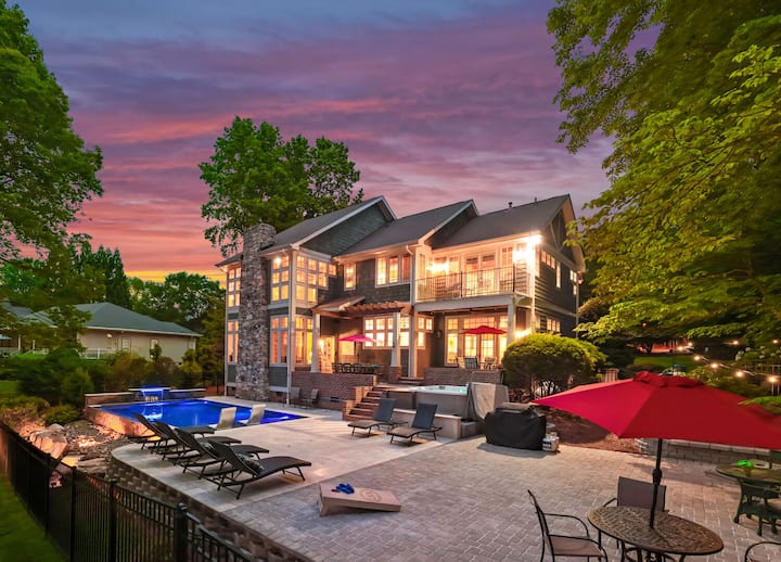 Boathouse Cove Pool & Hot Tub |Fire Pit  |Dock - Lake Norman State Park, Troutman