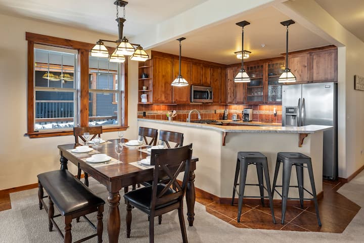 Luxury Condo H201 I Discounted Attraction - Fraser, CO