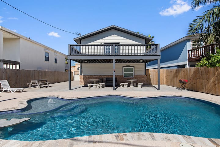 Seascape Villa - Private Pool, Bay View, 5br - Port Isabel, TX