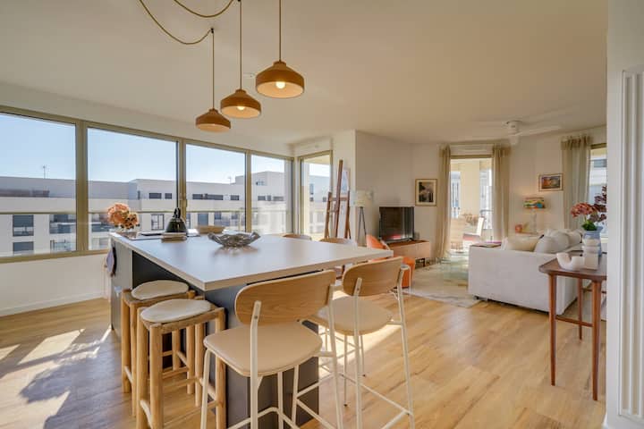 L'esprit Lumière - Au Pied Des Quais - Bordeaux