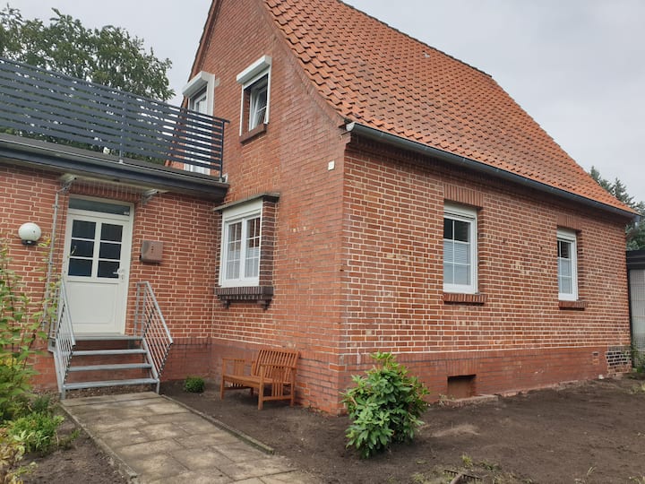 Connys Ferienwohnungen - Mond - Winsen (Aller)