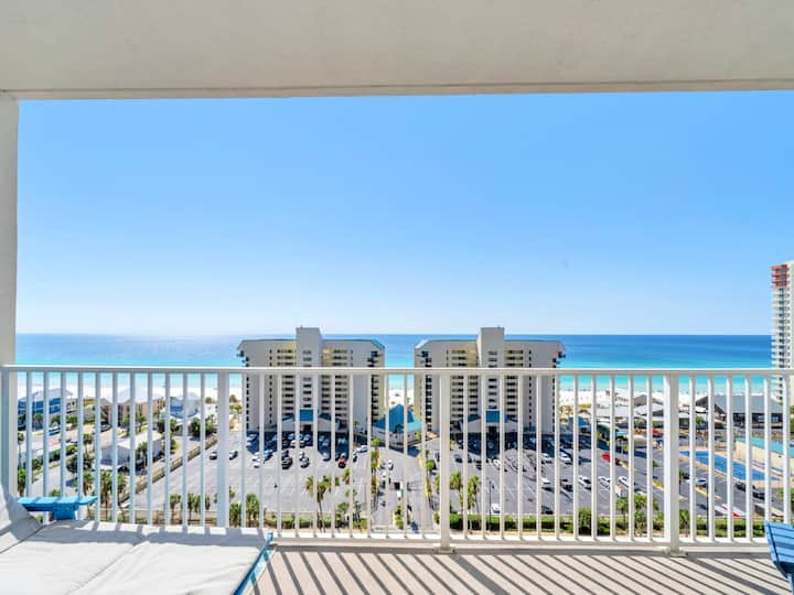 Gulf Views-by Beach-1br+bunks Laketown Wharf 1213 - Panama City Beach, FL