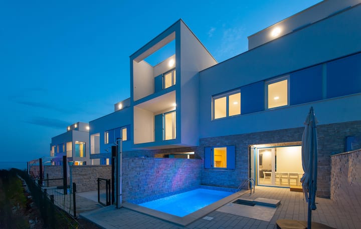 Cozy Home In Privlaka - Privlaka