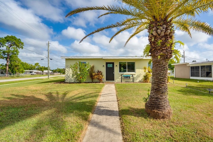 Relax In Hot Tub, Walk To Springs: North Port Home - North Port, FL