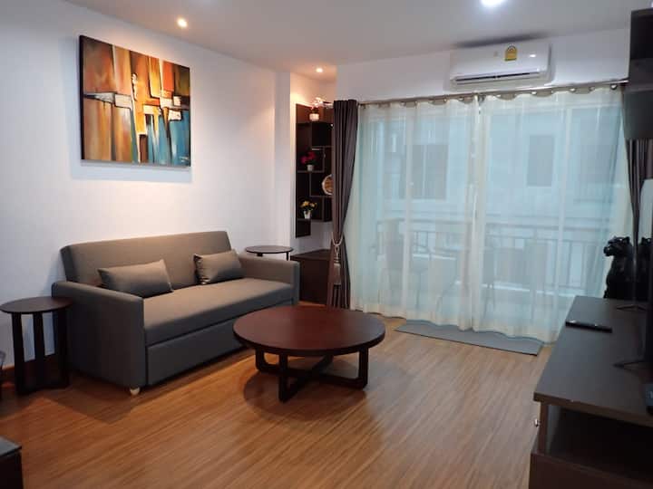 Top Floor 1br Apartment In The Heart Of Patong - Patong Beach