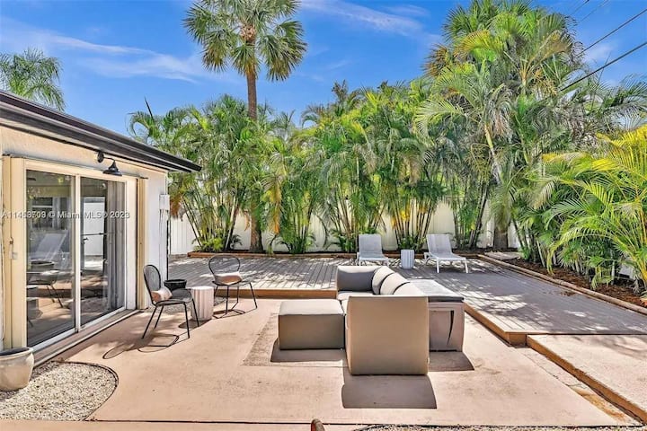 Perfect Location | Modern Fort Lauderdale House - Fort Lauderdale