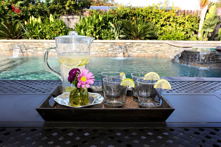 Nostalgic Pool/jacuzzi Home: Gamerm,1.8 Mi 2disney - Anaheim, CA