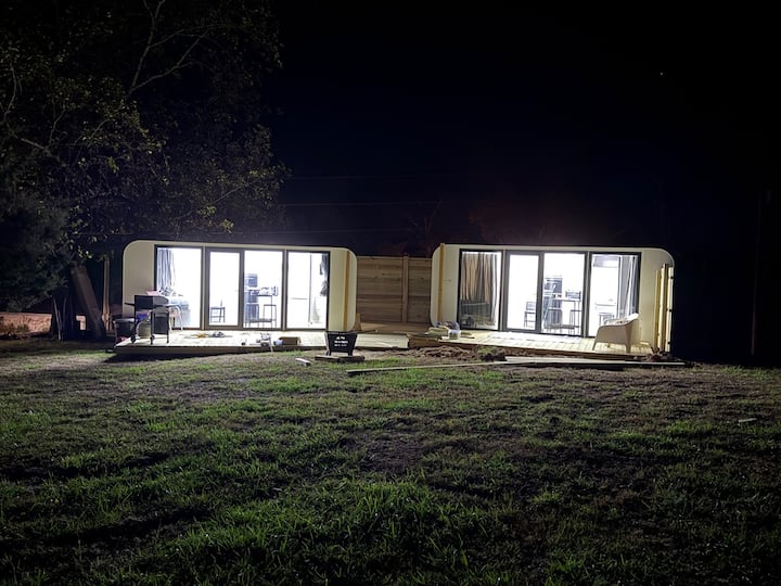 Cozy Twin Pods With Deck, Firepit & Lake Toys - Marion, IL